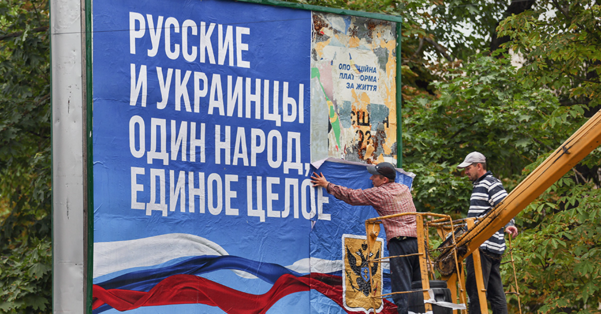 Референдуми у "ЛДНР" - жителям заборонили виїжджати з міст